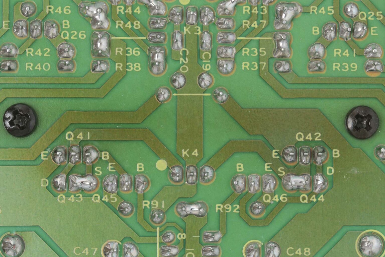 Accuphase E-305 Komplett-Revision – HiFi ZEILE Worpswede